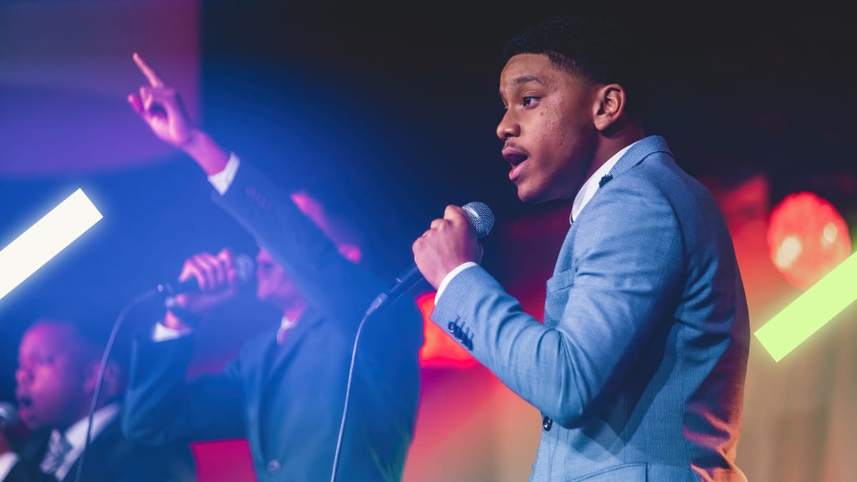 Zion (19) zit in de band MENGUS - EO BEAM