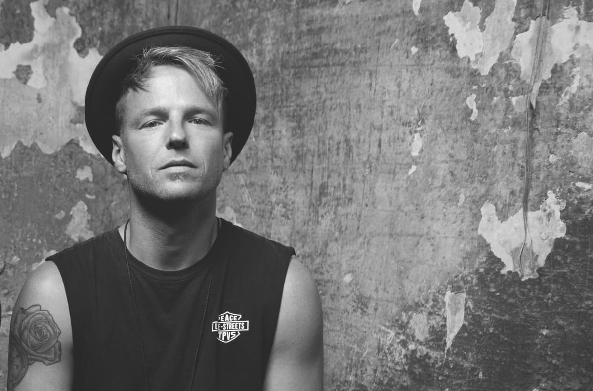 Lindz West - EO BEAM